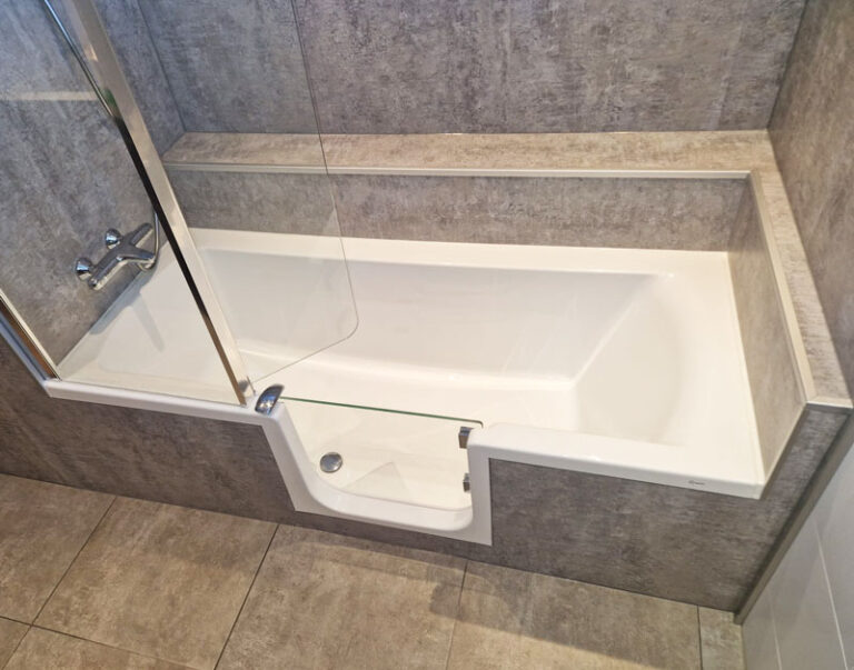 Inloopbad met douche | Instapbad met deur | Velunova